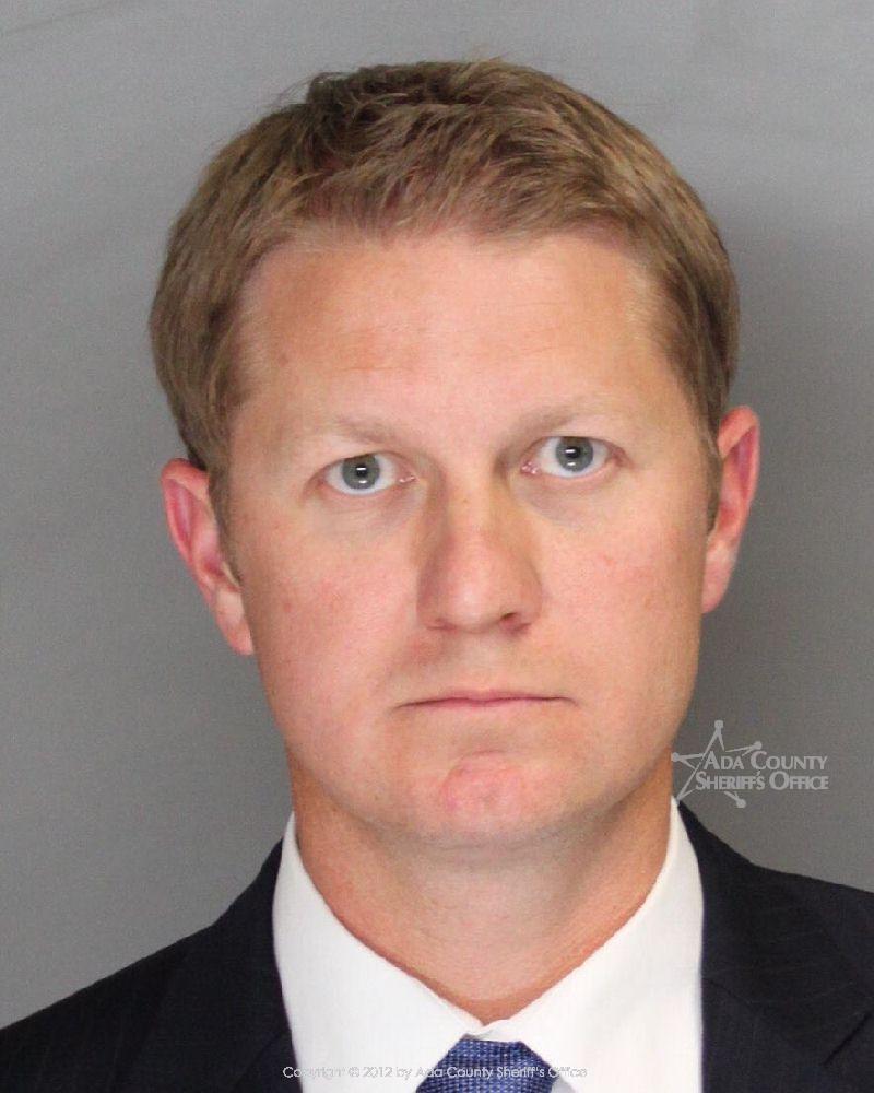 Former disgraced lawmaker returns to public eye | khou.com