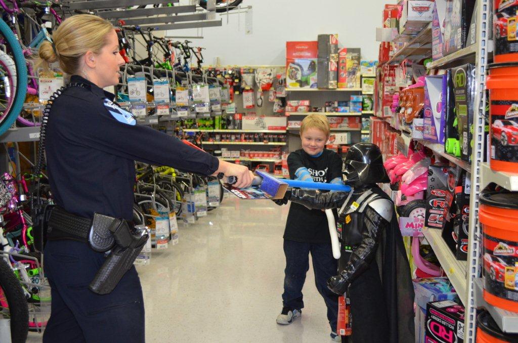 Caldwell kids Shop with a Cop | ktvb.com