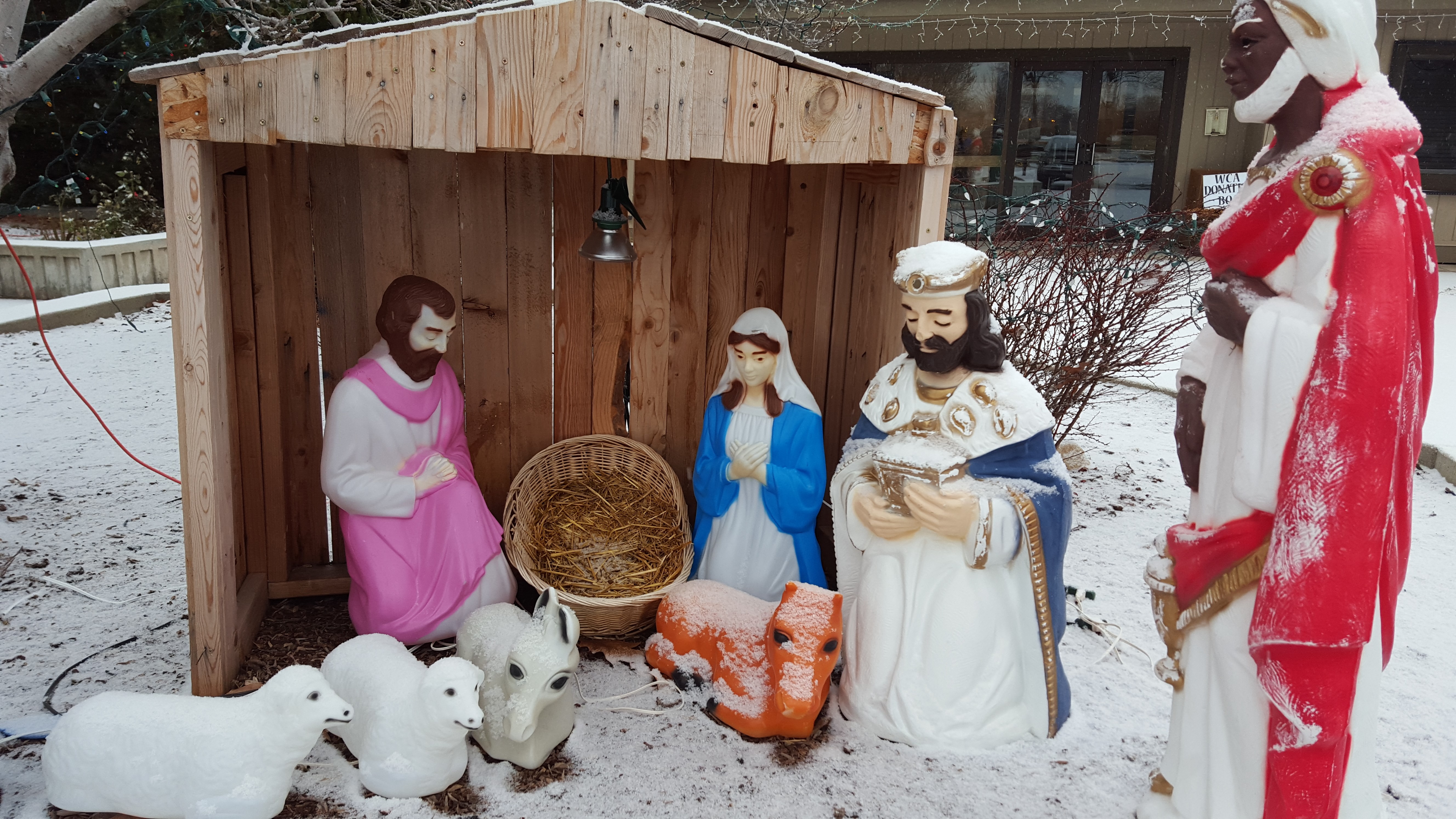Baby Jesus stolen from nativity display | ktvb.com