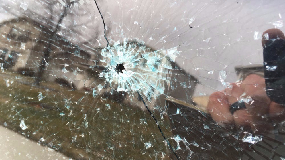 Windows shot out of five vehicles in South Boise | ktvb.com